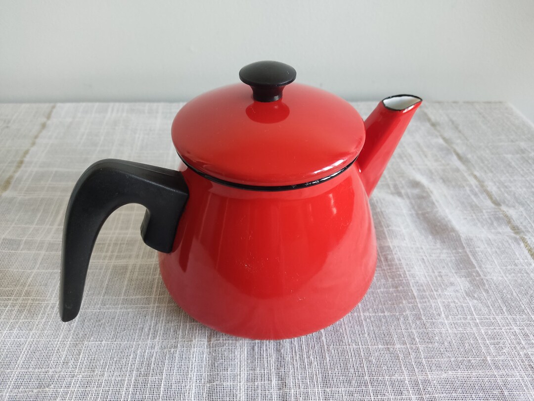 Vintage Swedish Red Enamelware Teapot Kettle / Coffee Pot / Red Country ...
