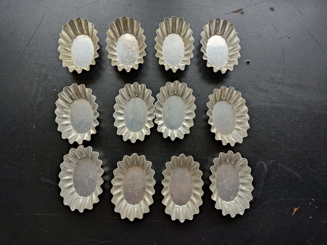 Vintage Set 12 Pcs. Aluminium Sandbakkel Cookie Biscuit Cake Molds ...