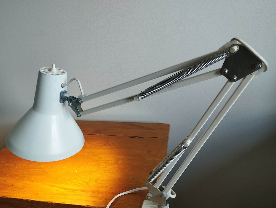 Vintage White Articulated Desk Lamp Sweden 70s. Pileprodukter ...