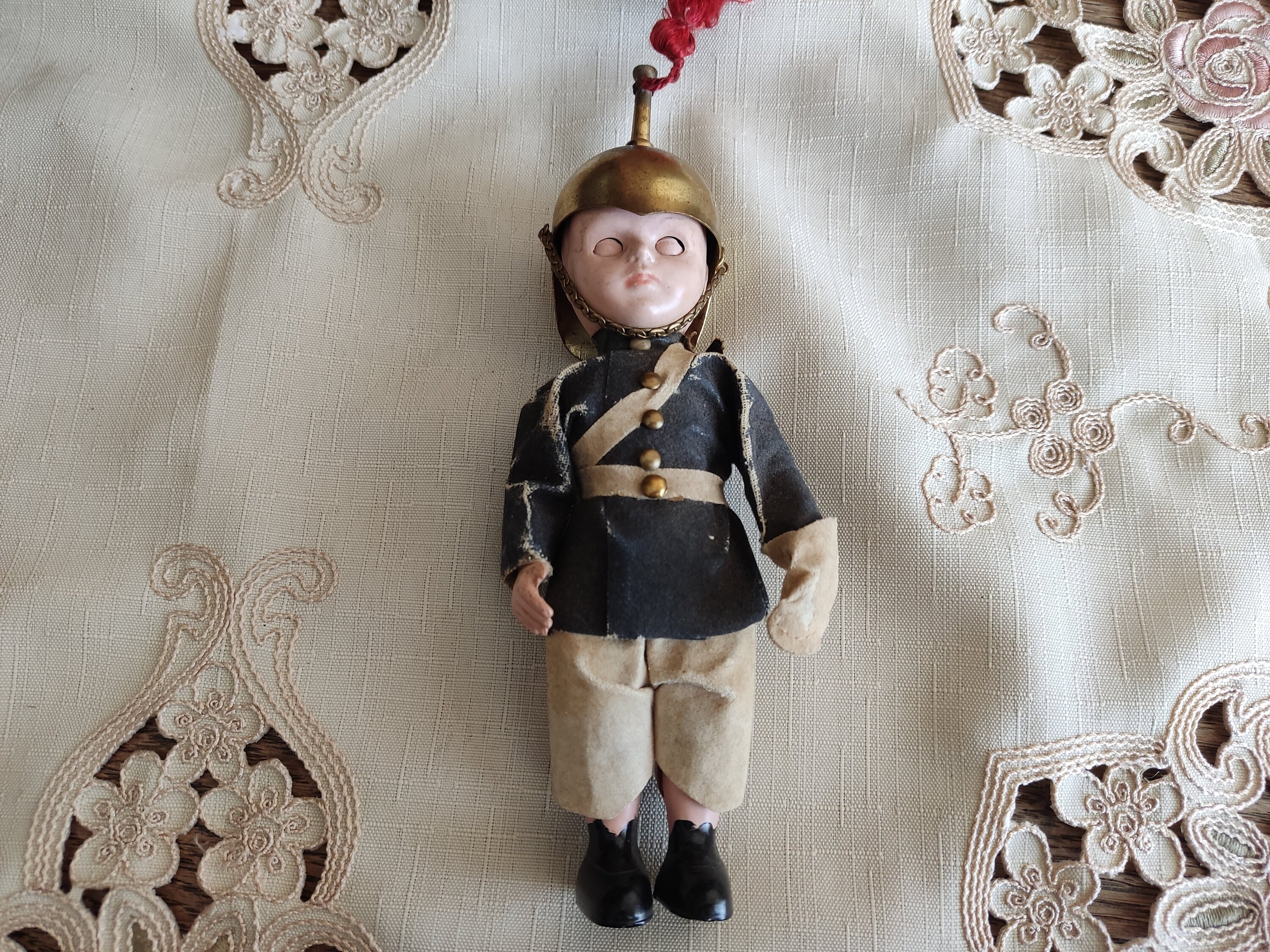English British Soldier Queens Guard Doll Hard Plastic/ Cellulide ...