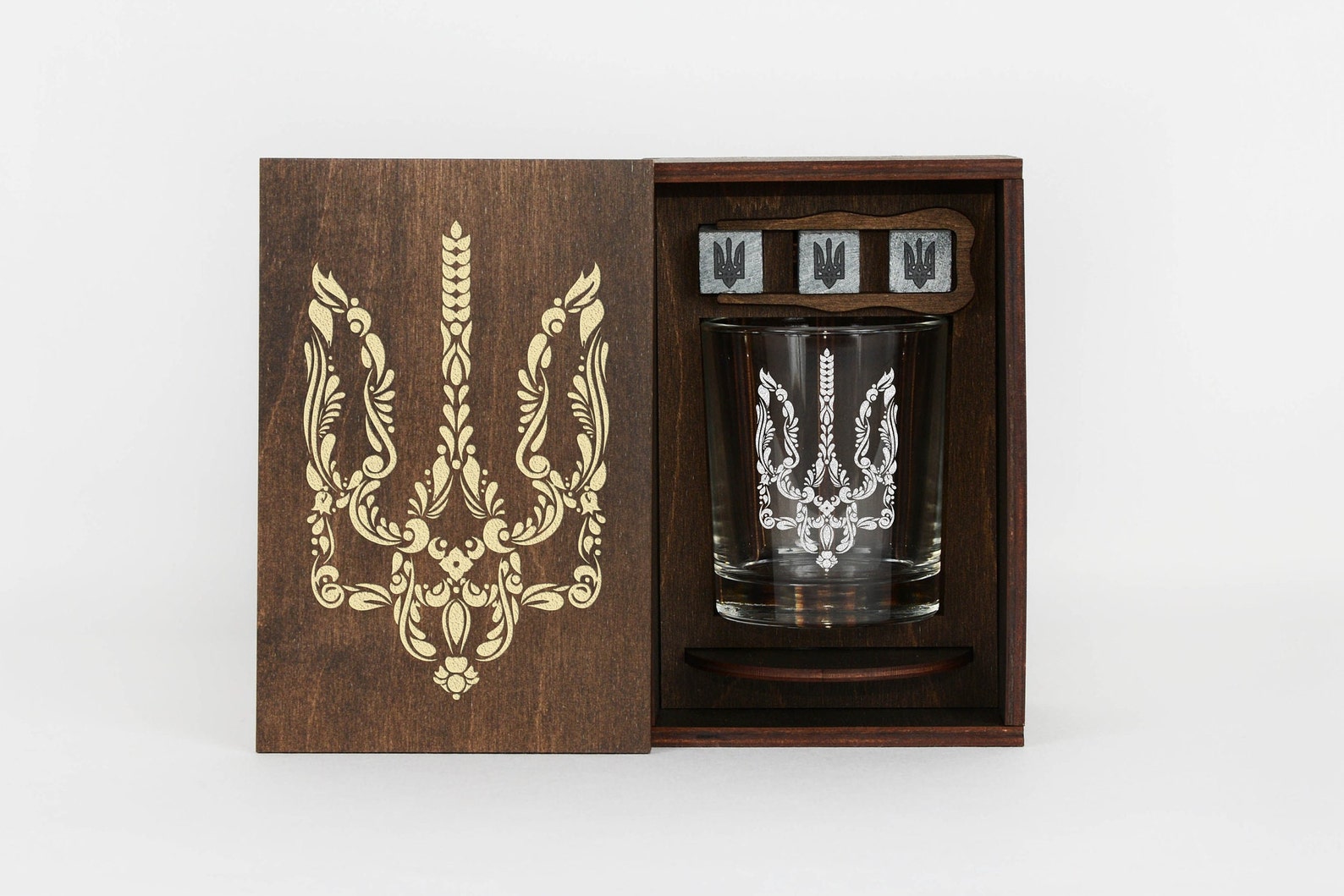Ukrainian Trident Whiskey Glasses Set, Christmas Gift, State Emblem of ...
