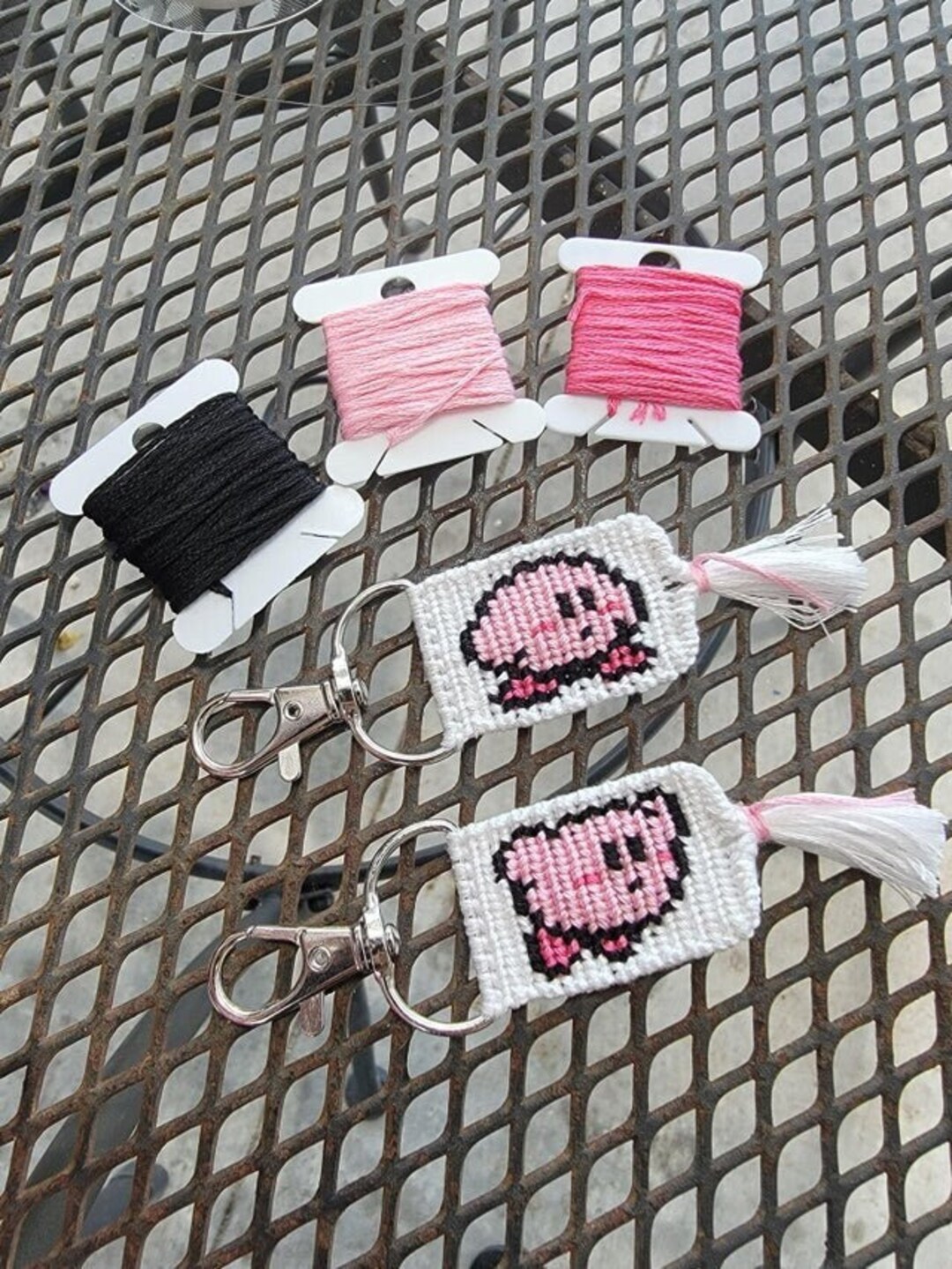 Kirby Keychain Set Handwoven Friendship Bracelet Style Nintendo Kirby ...
