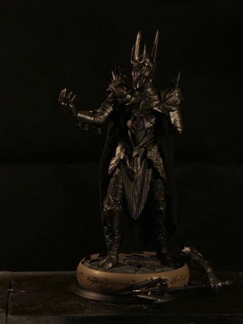 LOTR the Dark Lord Sauron Figure - Etsy