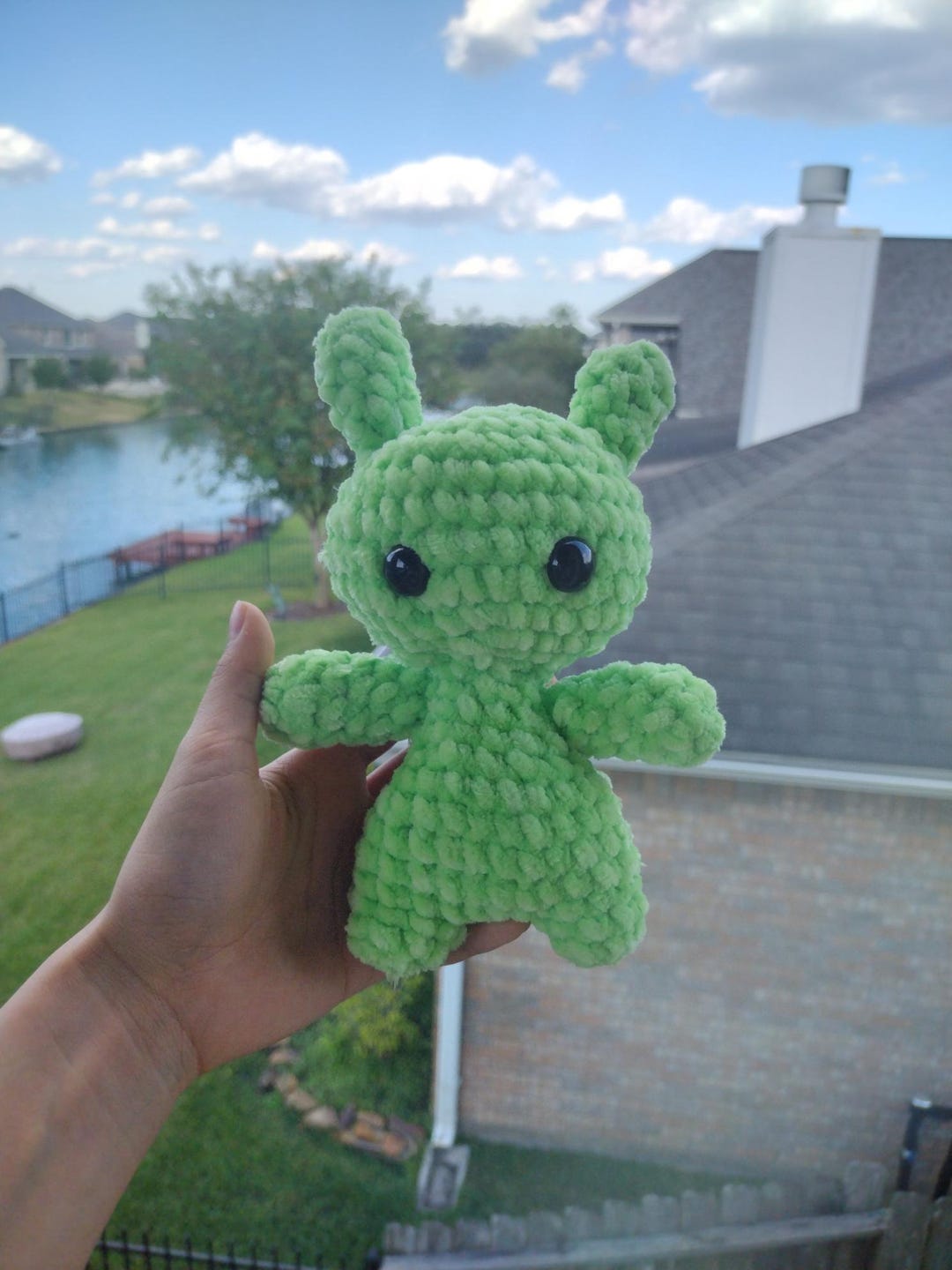 Crochet Alien Plushie | Physical Crochet Amigurumi Plushie | Cute ...