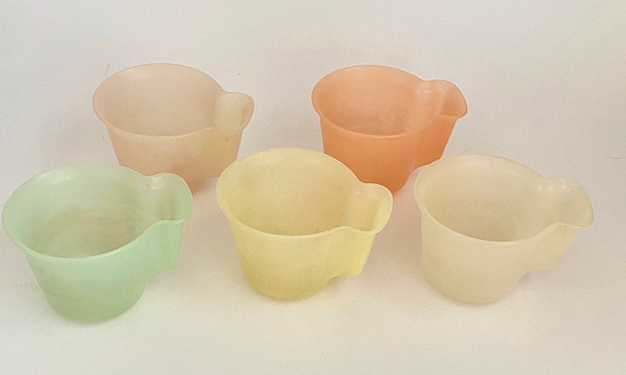 5 Vintage 1950s Tupperware Millionaire Line Cups Pastel Color Stacking ...