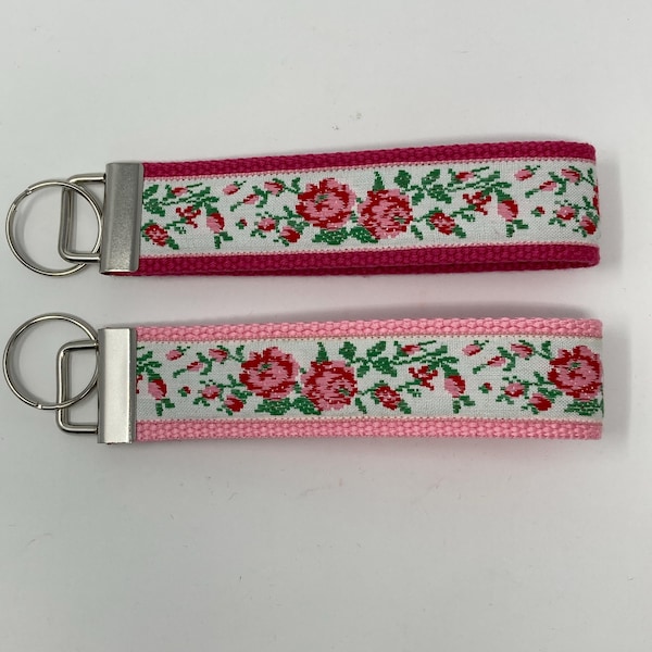 Ribbon Roses Keychains - Etsy