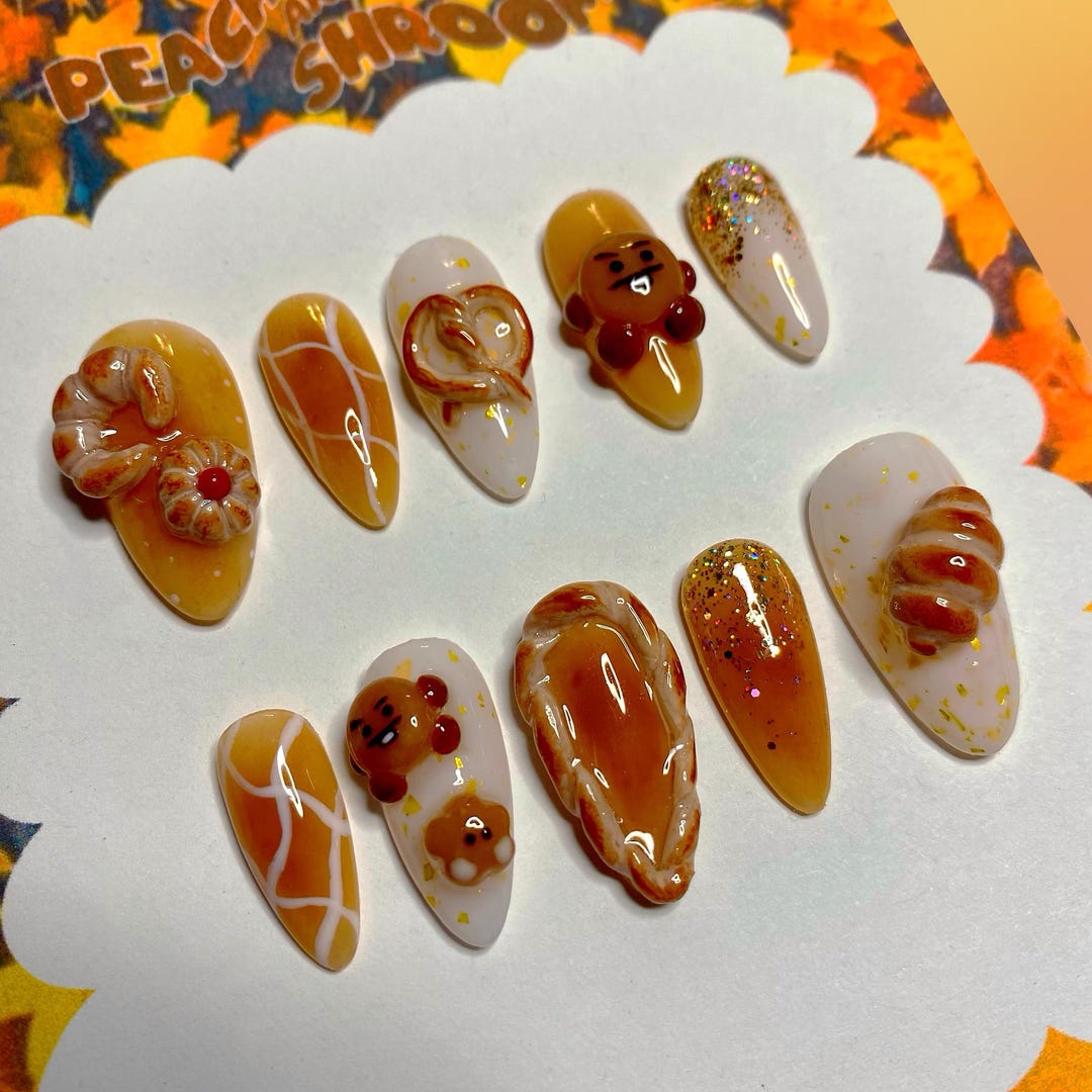 Shooky Bread & Cookies Thanksgiving Food Inspired Custom Press On-nails ...