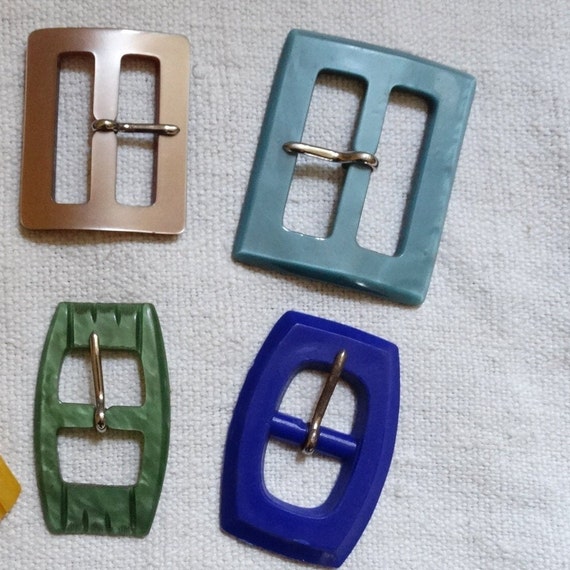 5 Vintage buckles/Plastic belt fasteners/Coloured buc… - Gem