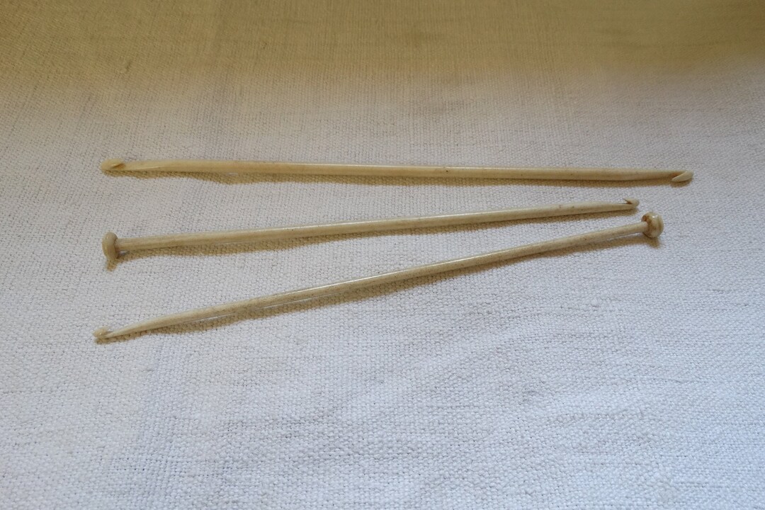 3 Antique Bone Crochet Hooks/turned Bone Lace - Etsy