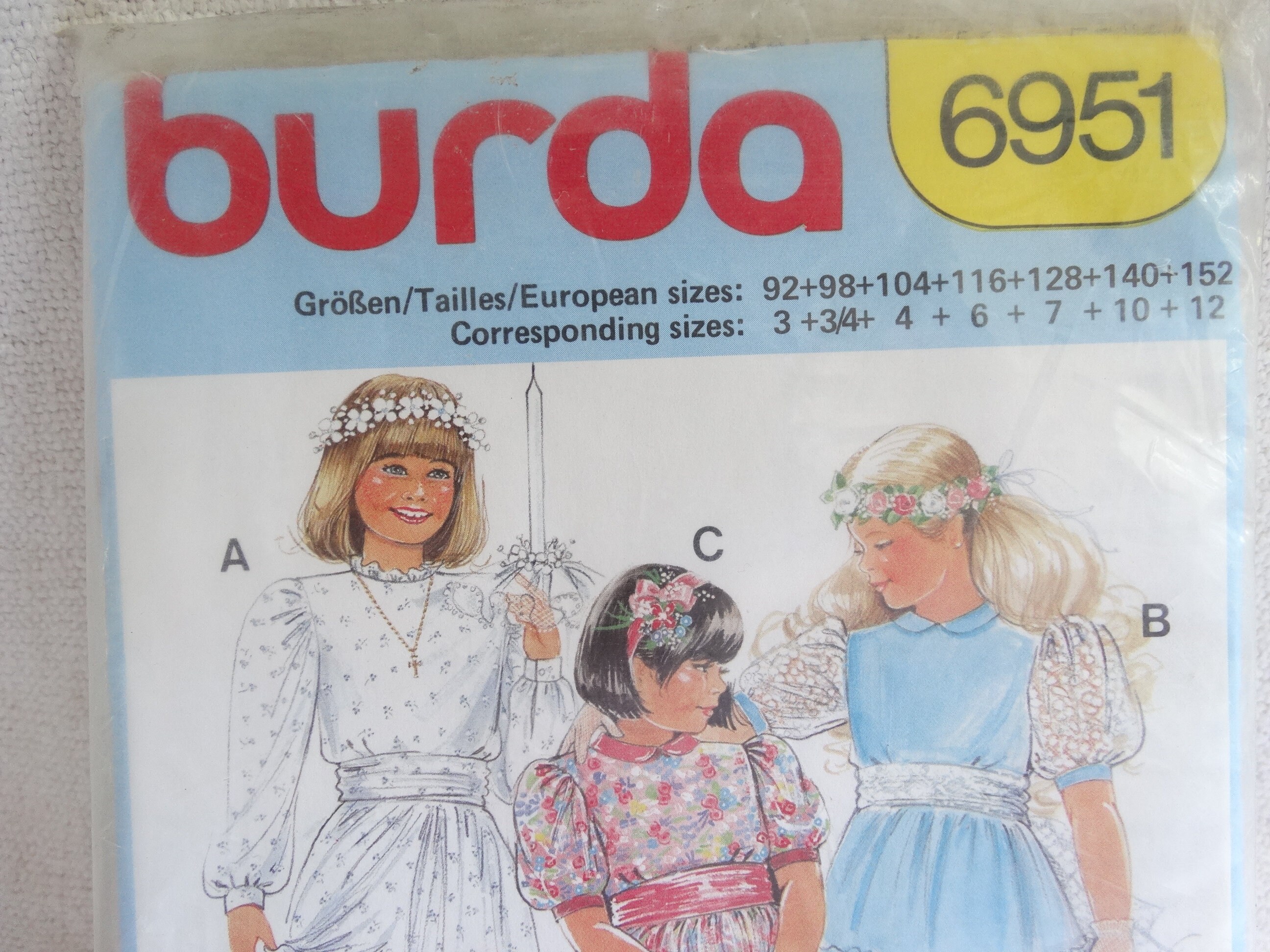 70/80s Burda Girl's Party Dress Pattern. Burda 6951 Patron Robe Enfant ...