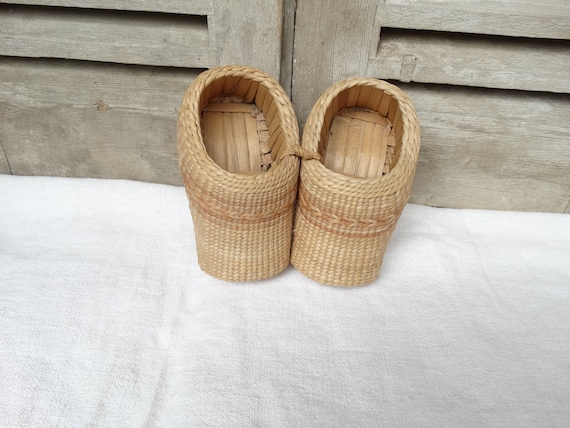 Vintage Woven Straw Shoes. Children's Natural Fibre Clogs. | Etsy