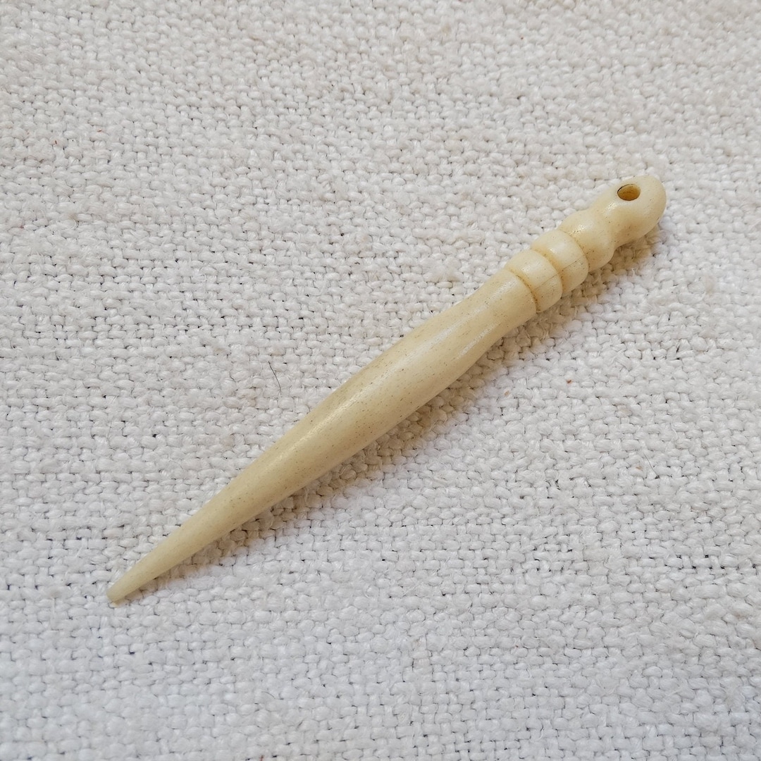 Antique Bone Bodkin or Awl/turned Bone Bodkin/sewing Awl/collectible ...