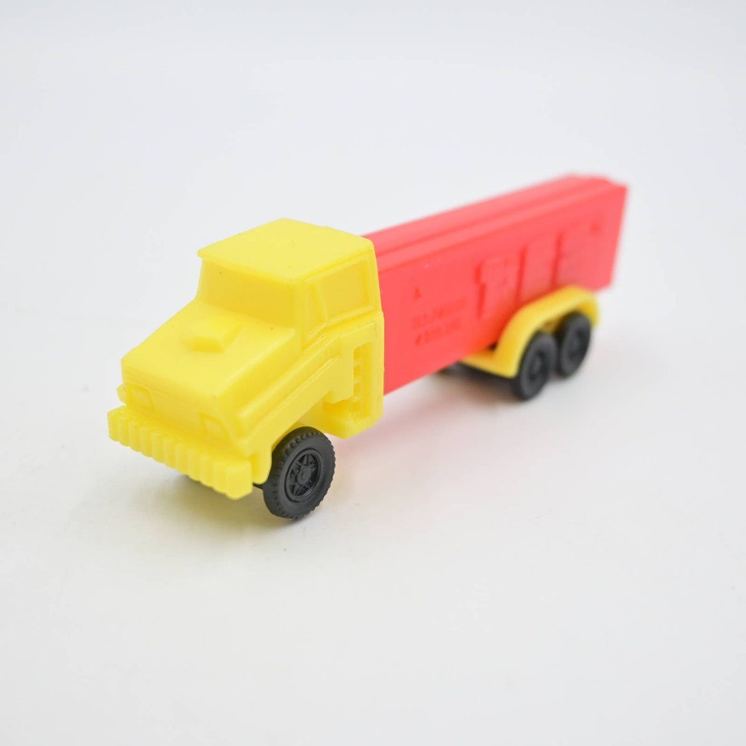 Vintage Red and Yellow Pez Dispenser Austria No Feet - Etsy