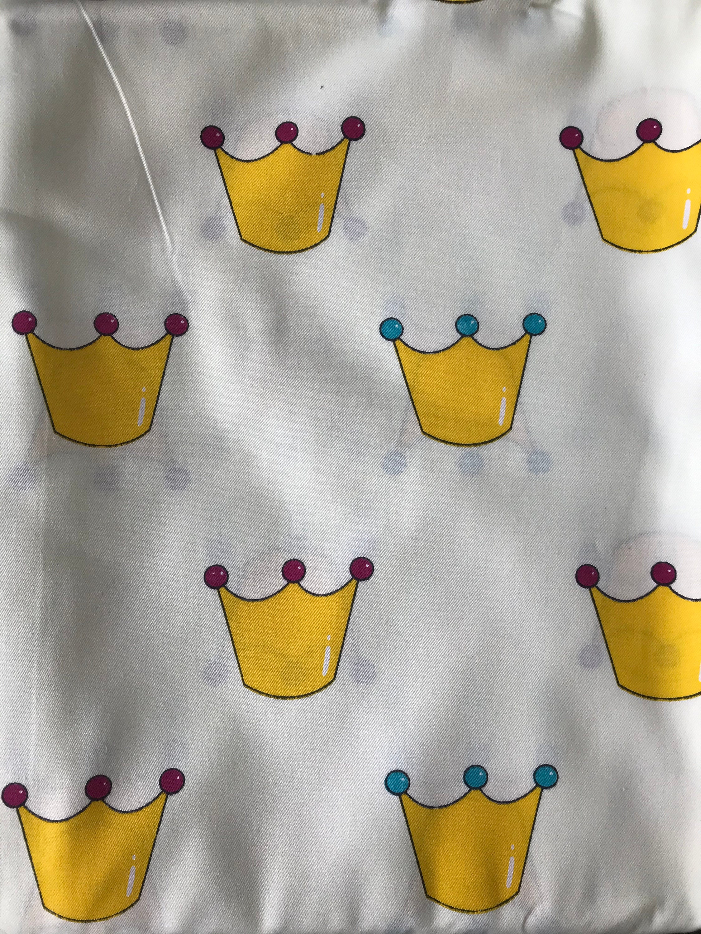 Visual Arts Crown Fabric 100% Cotton Quilting Fabric 1/2 Metre Craft ...