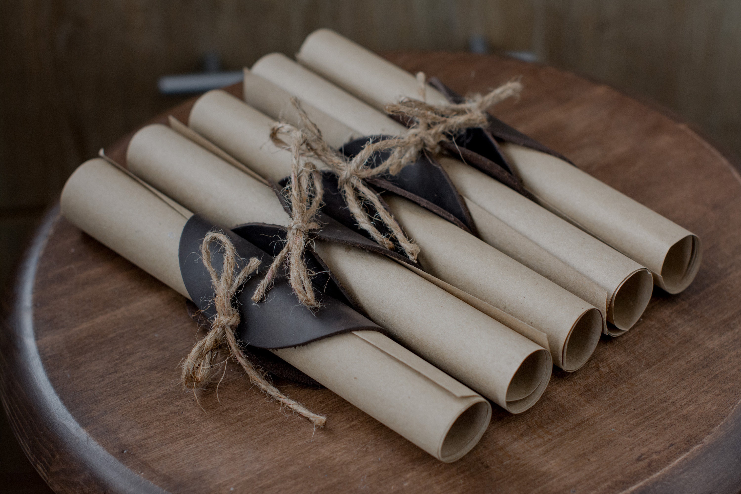 Invitations Paper Scroll in Leather Cover Craft Paper Scroll Parchment ...