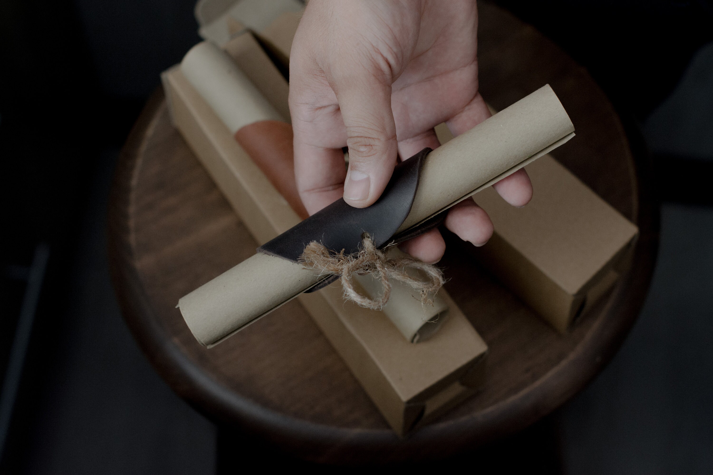 Invitations Paper Scroll in Leather Cover Craft Paper Scroll Parchment ...