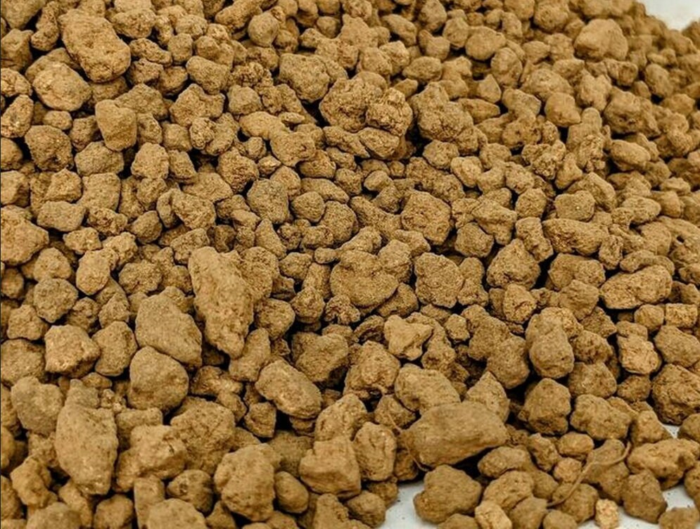 Akadama Soil (100% UNFIRED PREMIUM CLAY) by Ho Yoku Products (2.25qts ...