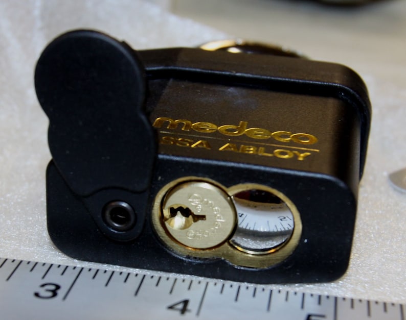 Medeco Assa Abloy Model 54715 Padlock With 2 Working Keys - New - Etsy