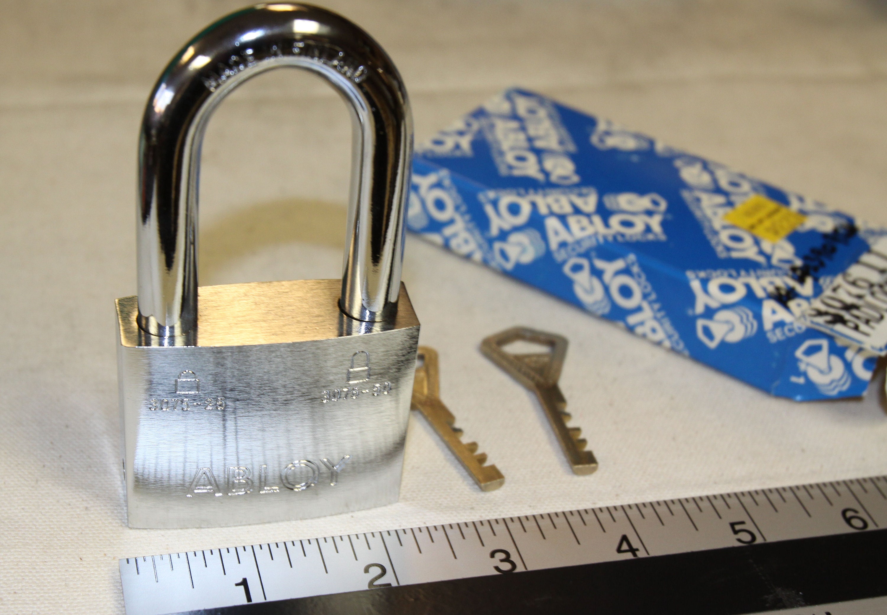 Abloy 3076 Vintage Model Padlock With 2 Working Keys With Original Box ...
