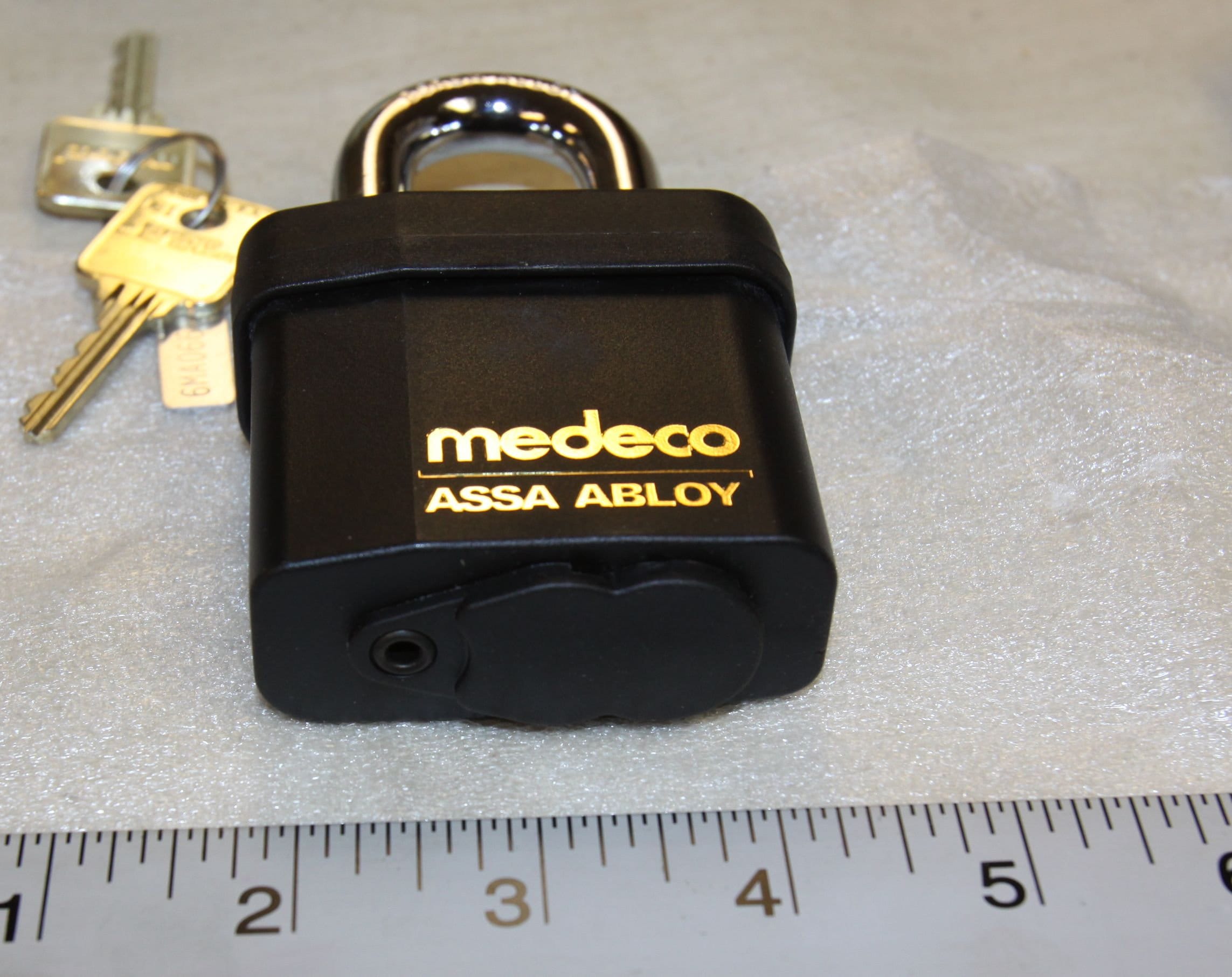 Medeco Assa Abloy Model 54715 Padlock With 2 Working Keys - New - Etsy