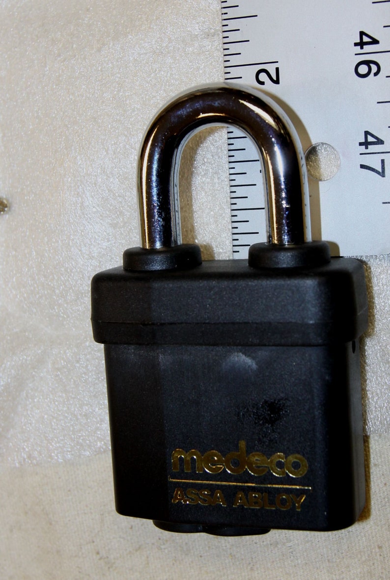 Medeco Assa Abloy Model 54715 Padlock With 2 Working Keys - New - Etsy