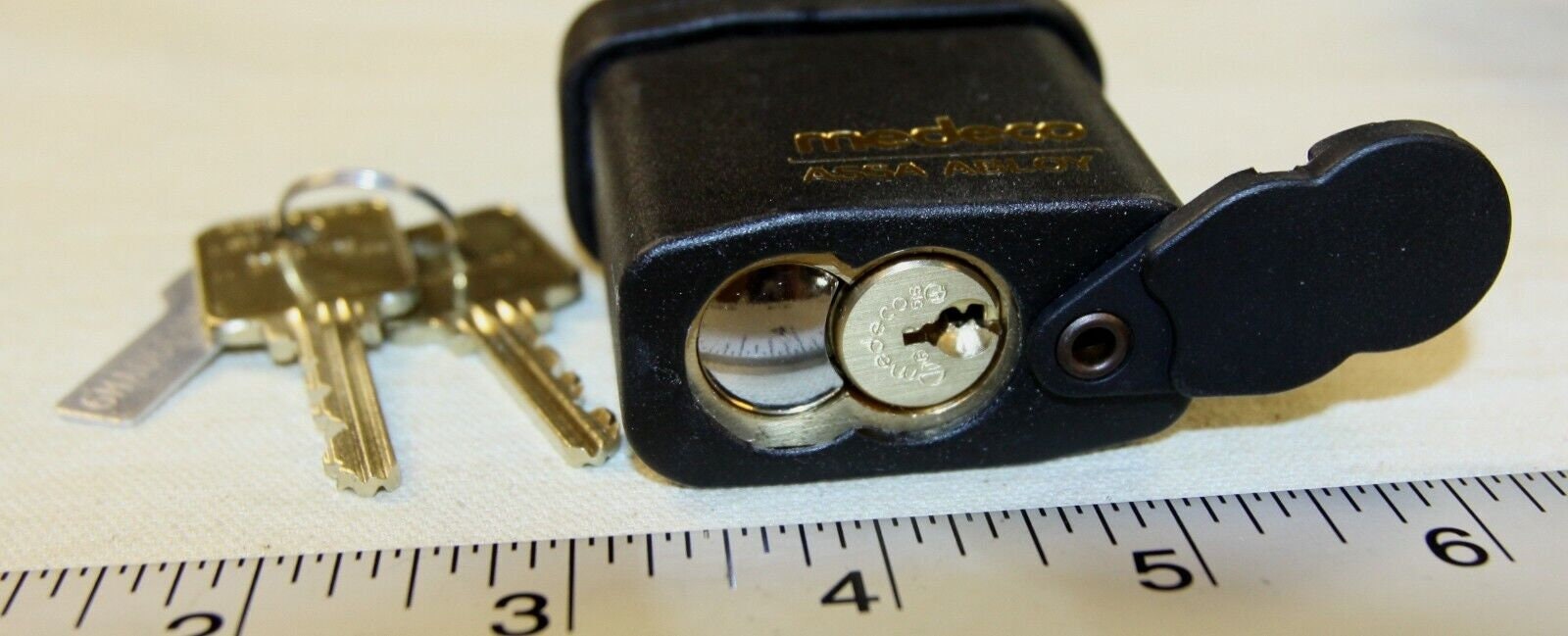 Medeco Assa Abloy Model 54515 Padlock With 2 Working Keys - New - Etsy