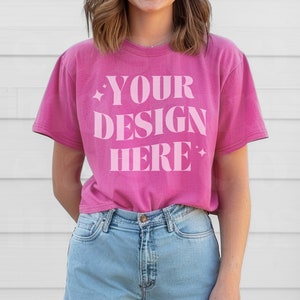 Gildan 64000 Heather Berry, Gildan T-shirt Mockup, Gildan 64000 Berry ...