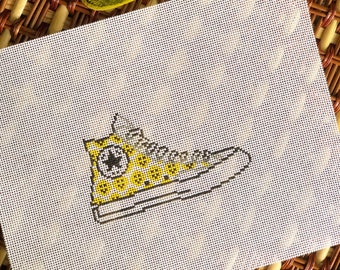 Converse Smiley - Etsy