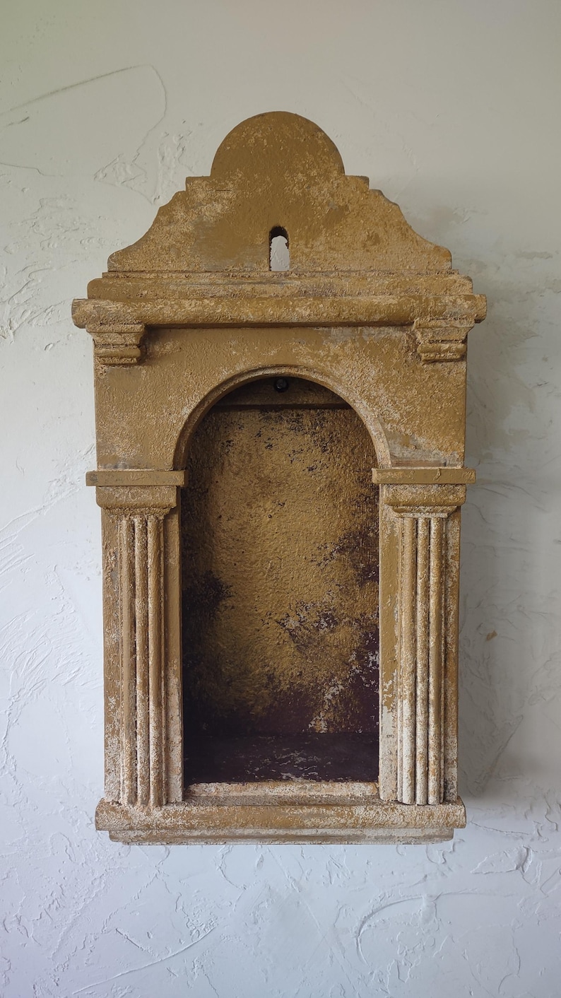 Shrine Nicho Niche Influenced by Spanish Mission Architecture of the ...
