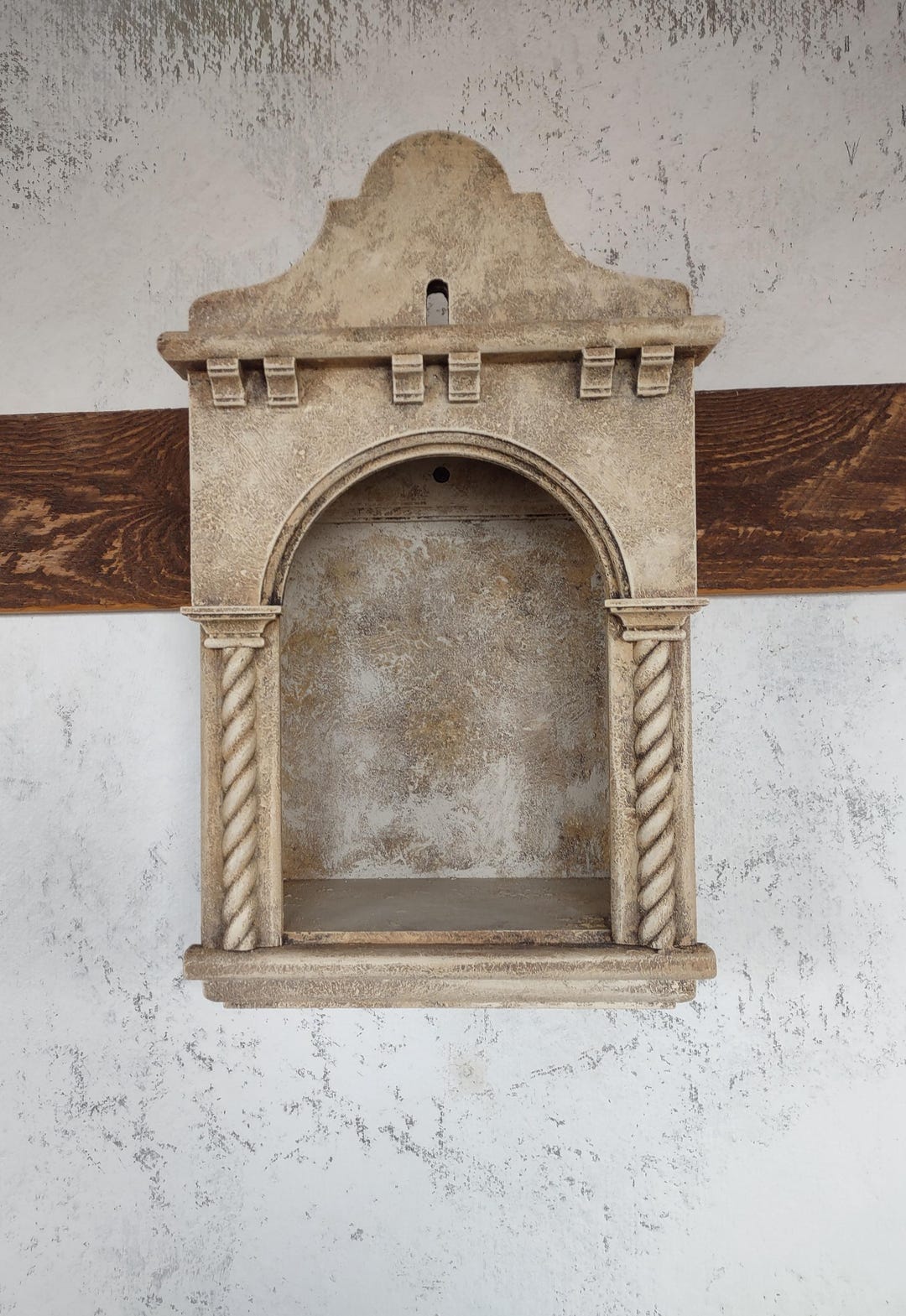 Shrine Nicho Niche Influenced by Spanish Mission Architecture as Seen ...