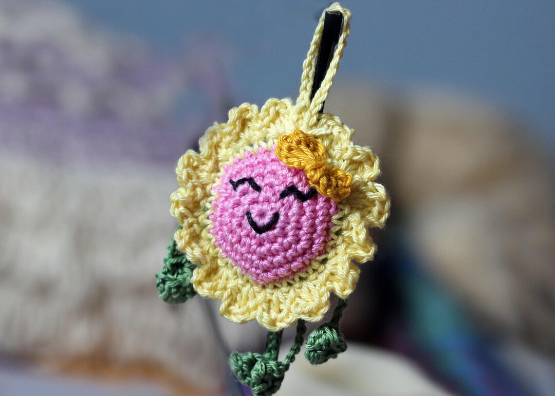 Flower Keychain // Crocheted Pendant // Farewell Gift Colleague ...