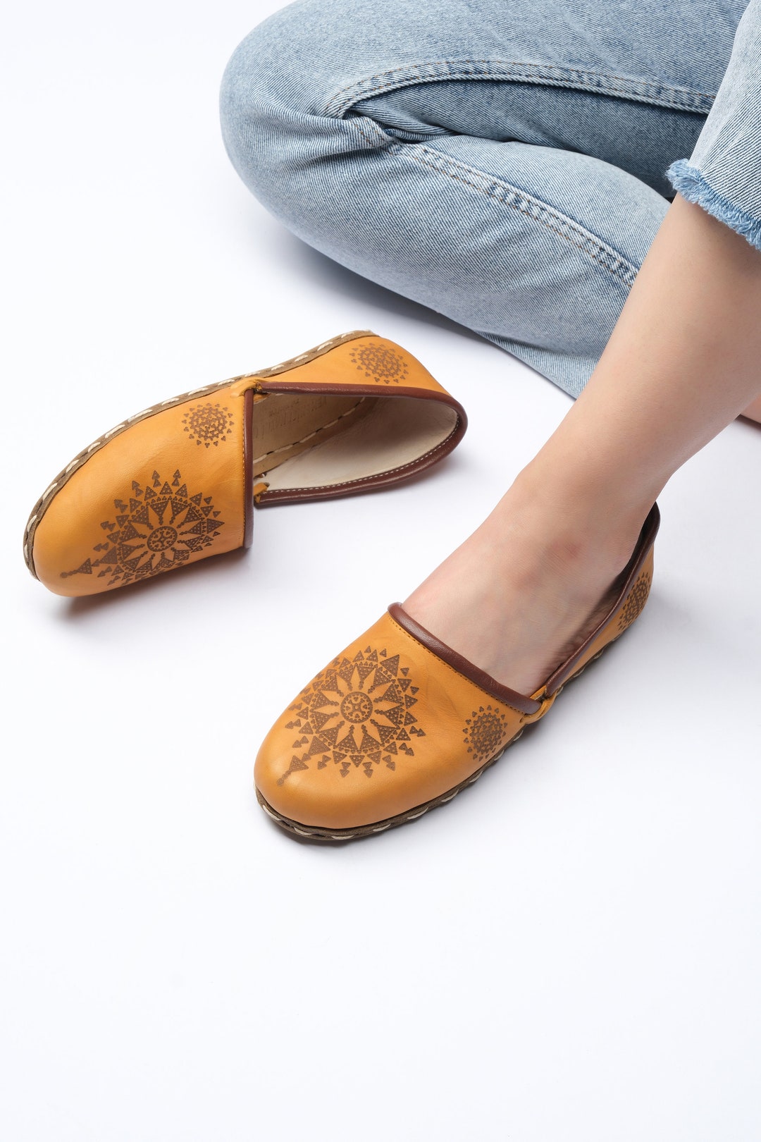 WOMEN YELLOW TURKISH Shoes , Turkish Yemeni Shoes , Flat Unisex Shoes ...