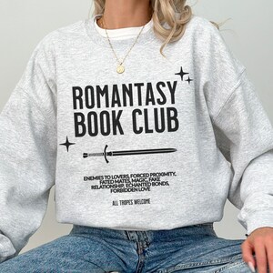 Romantasy Book Club Sweatshirt, Romantasy Reader Sweatshirt, Fantasy ...