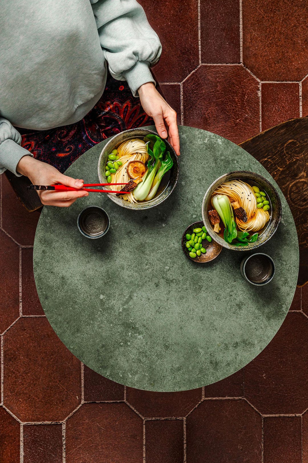 Forest Green Photography Backdrop in Round Shape: Restaurant Food ...