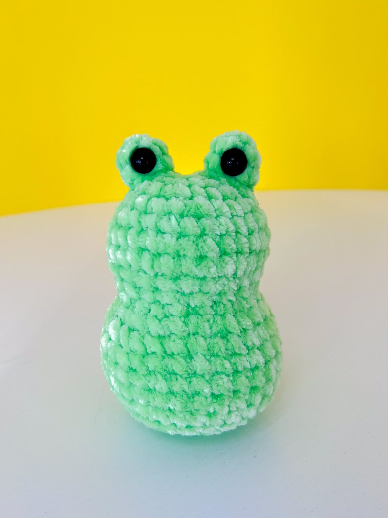 Bulbous Frog Crochet Pattern PDF - Etsy