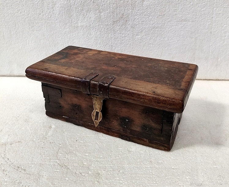 Antique Wooden Lock Box Vintage Wood Storage Box Wooden Safe Cash Box ...