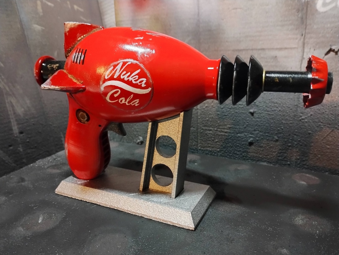 Free Shipping Replica Thirst Zapper is a Weapon, in the Shape of a Nuka ...