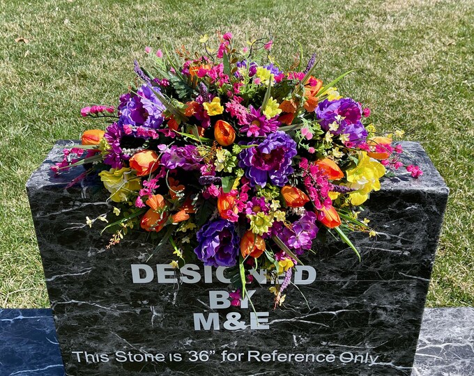 Beautiful and Bright Cemetery Saddle, Flowers for the Cemetery ...