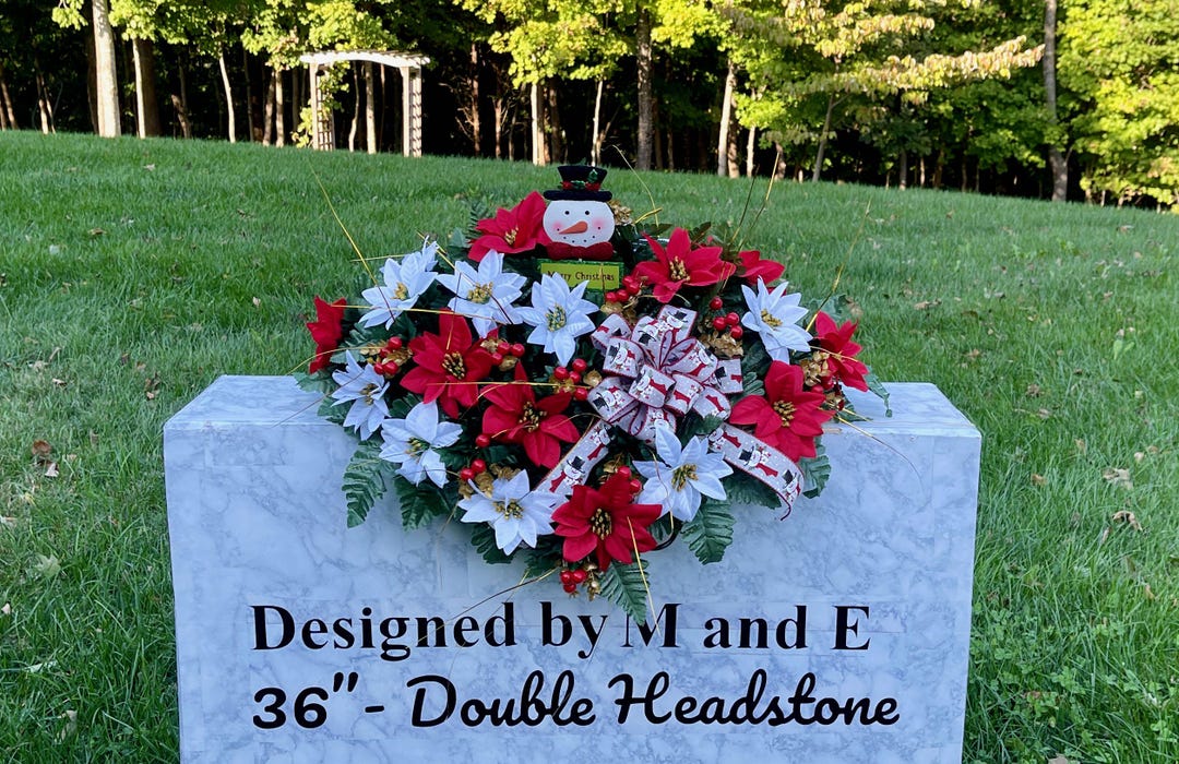 Merry Christmas Snowman With Bow in Cemetery Saddle Christmas ...