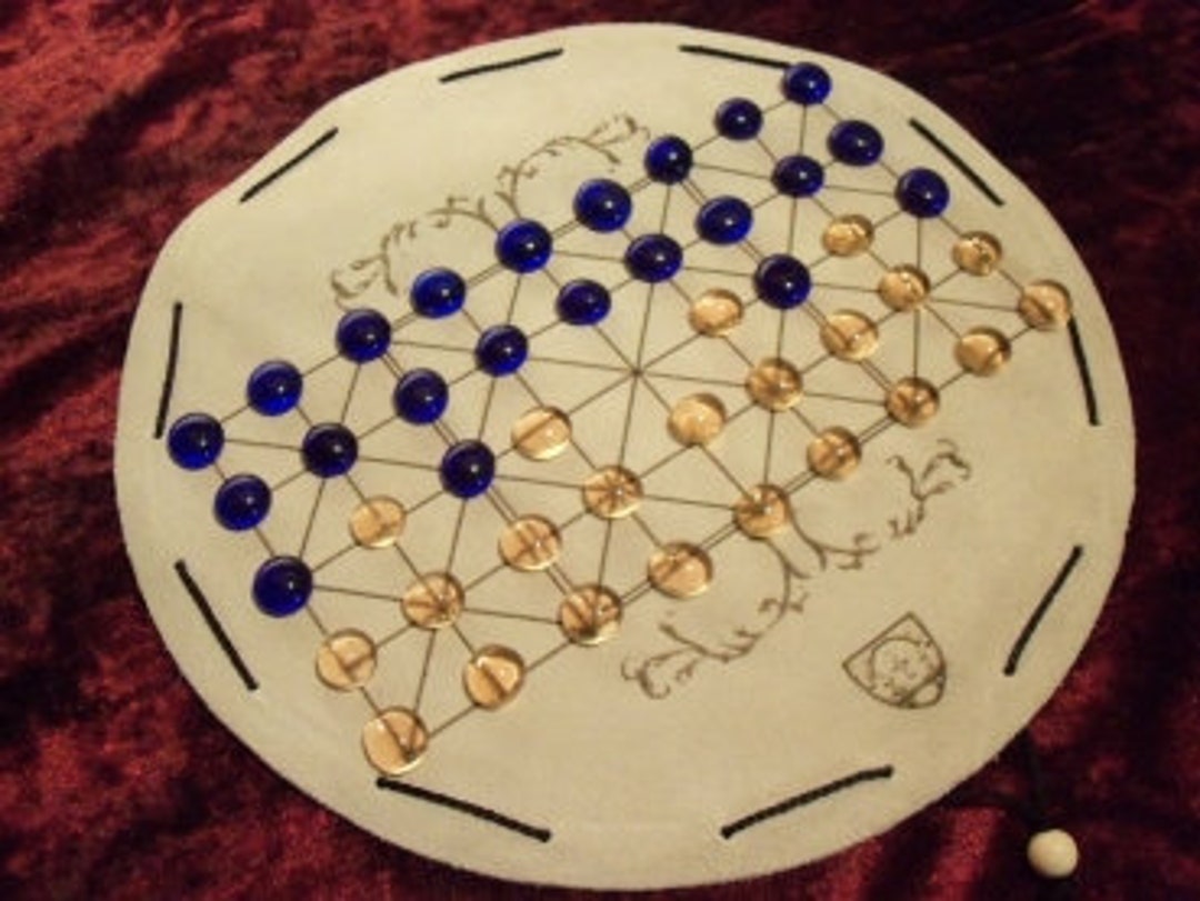 Fanorona, Alquerque, Two Games in One, Historical Board Games in a ...