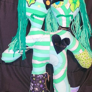 Siamese Twins Voodoo Intention/ Dammit Dolls Green & White Leaf Eyes ...