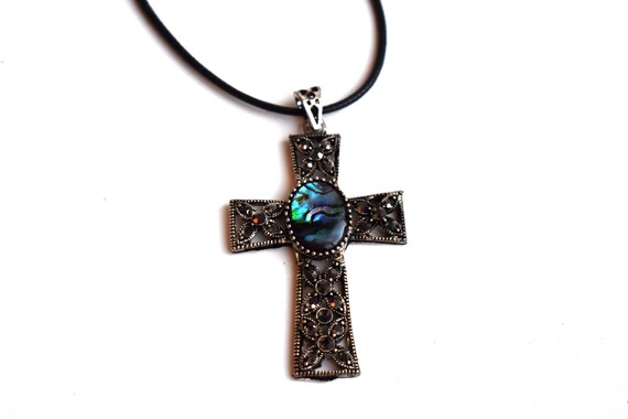 Vintage Abalone Cross Pendant Silver Color Metal Stat… - Gem