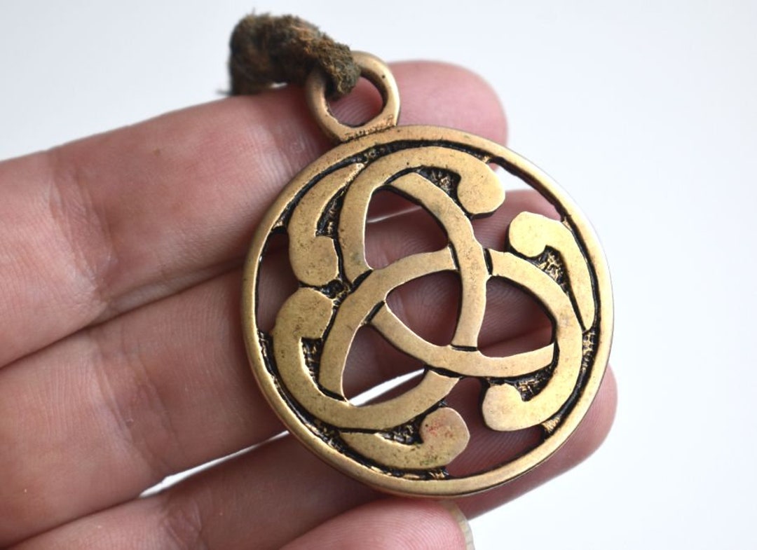 Vintage Brass Celtic Knot Hand Hammered Pendant Necklace Geometric ...