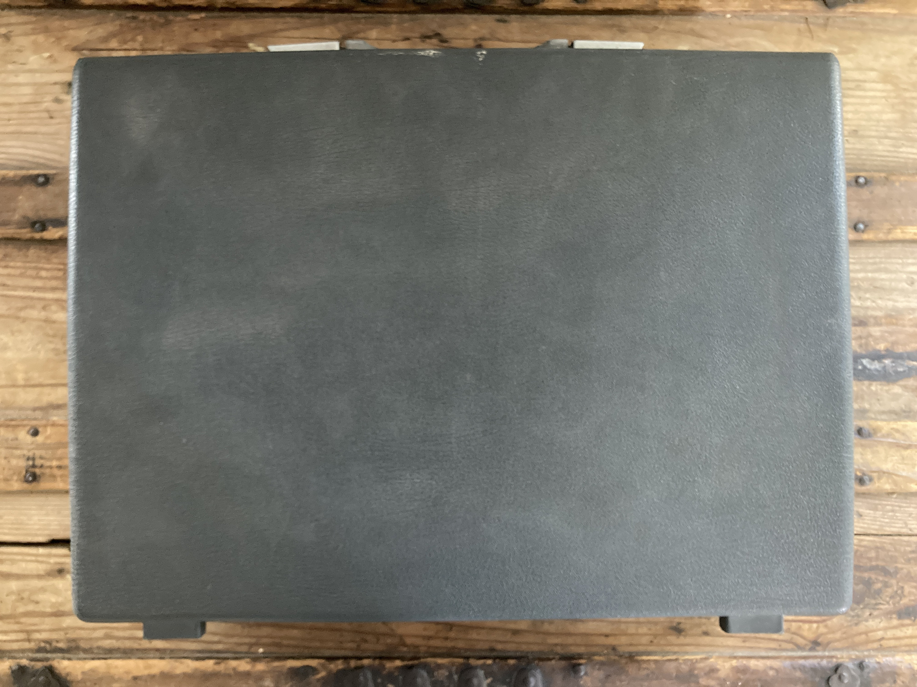 60s-70s Samsonite Slim Hard Shell Attache Briefcase, 17" X 12 X 2.5 ...