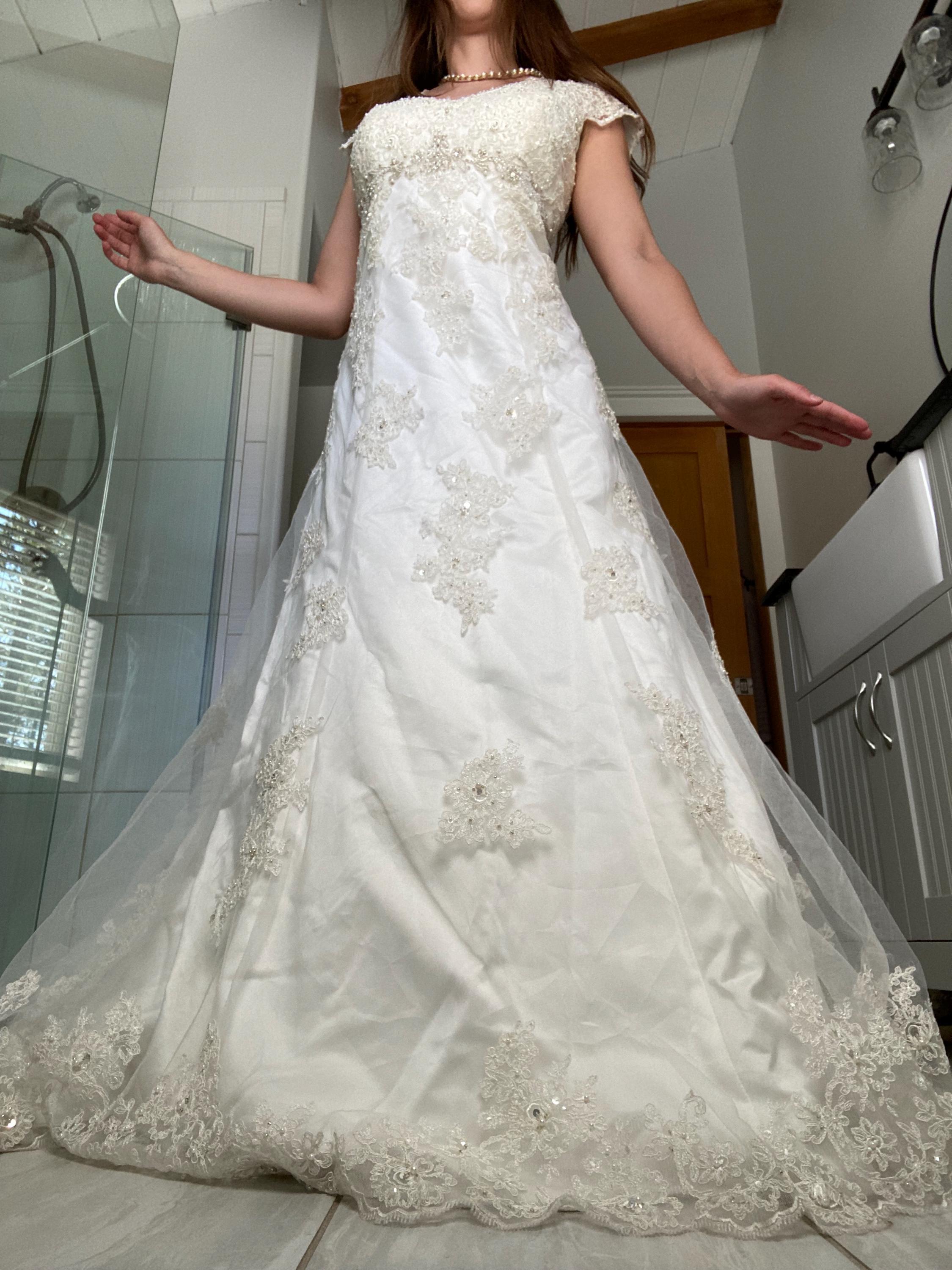 Empire Waist Wedding Gown , Capped Lace Sleeve Wedding Gown With Lace ...