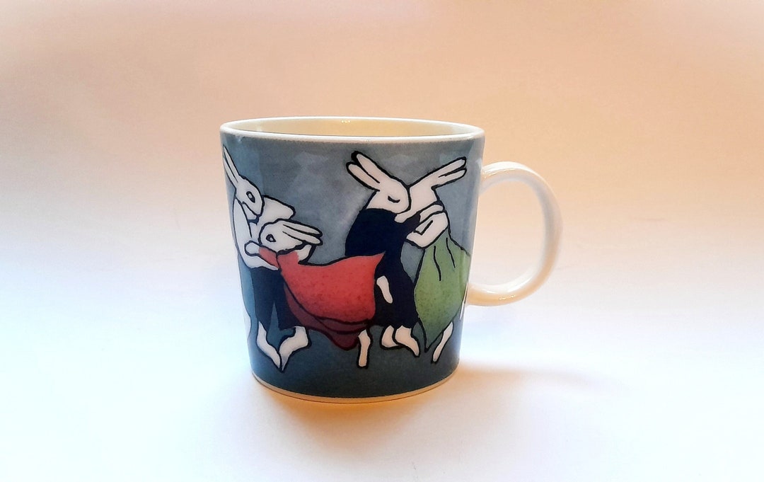 Arabia Finland BUNNY MUG DANCING Collectible Mug Excellent Condition ...