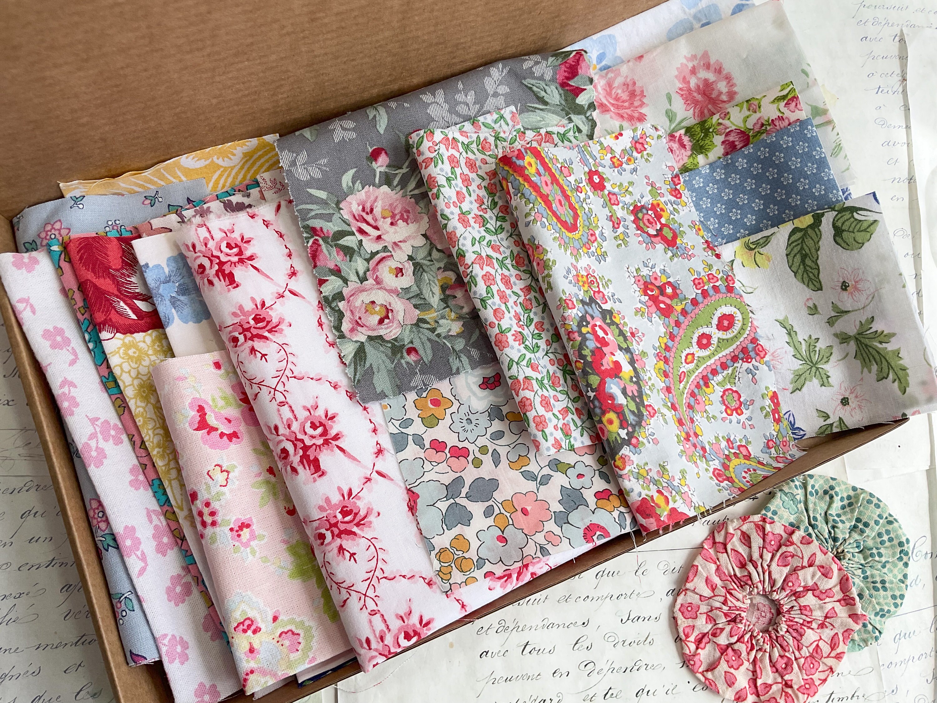 Bargain Vintage Floral Fabric Bundle, 20 Fabric Squares, Clear Out Pack ...