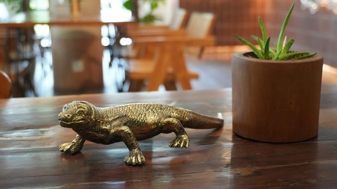 Vintage BIG Brass Komodo Lizard Statue Antique Brass Lizard Statue for ...