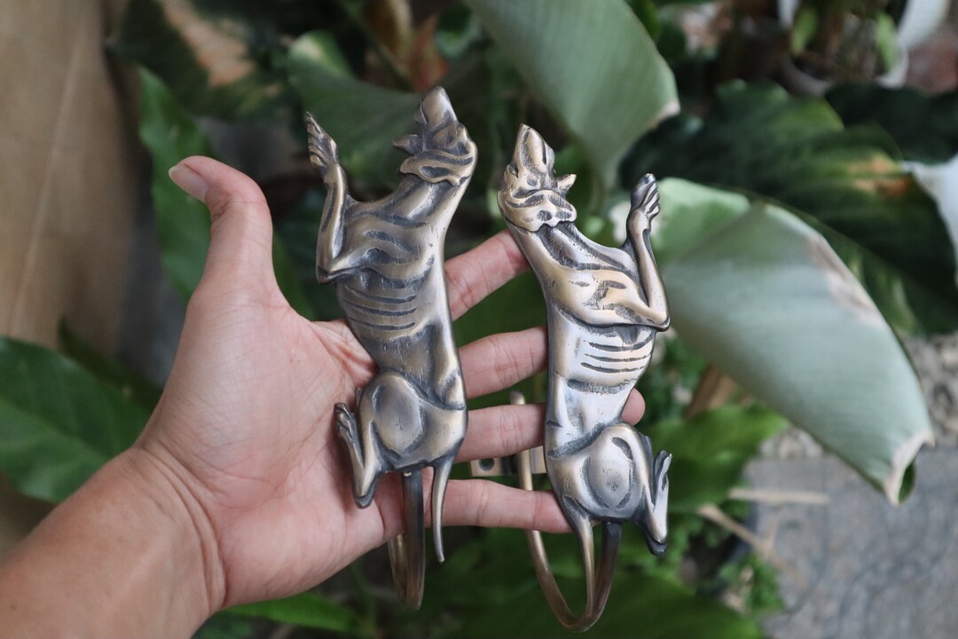Vintage Solid Brass Dog Curtain Tie Backs – Home Decor, Pair - Etsy