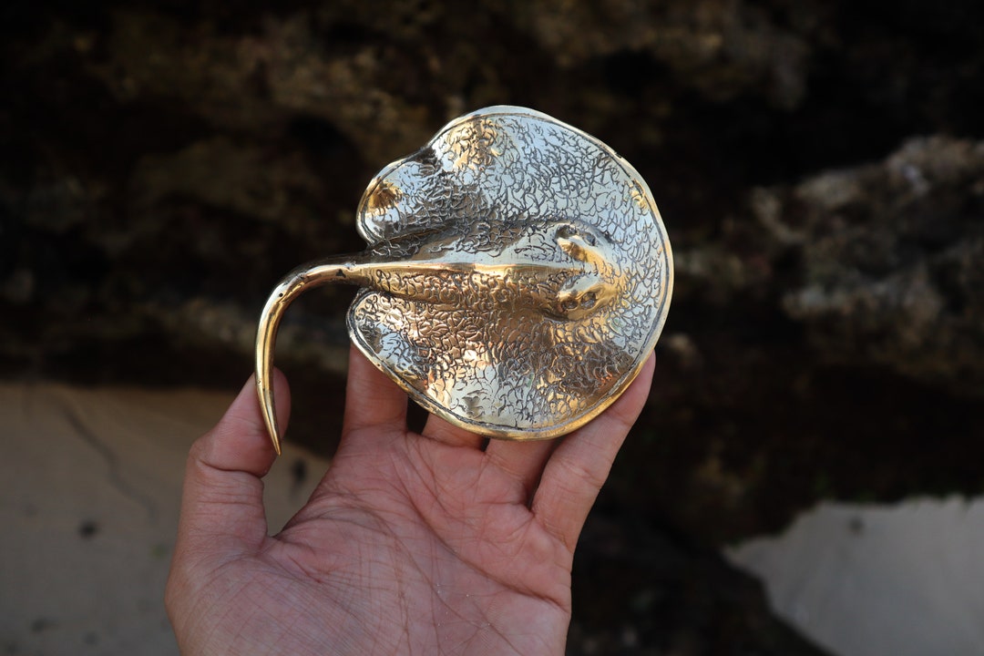 Vintage Brass Stingray Fish Statue - Brass Manta Ray Animal Figurine ...